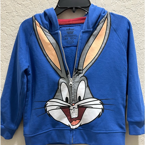 Six Flags | Jackets & Coats | Six Flags Xs Jacket Youth Unisex Looney ...